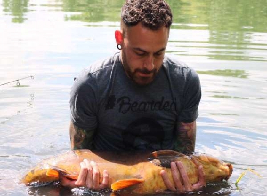 Richard Shenton Talks Fishing In Winter, Weed & Rigs | Total Carp